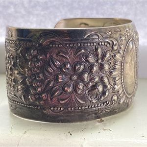 Towle | Jewelry | Ej Towle Vintage Sterling Silver Floral Repousse Wide ...